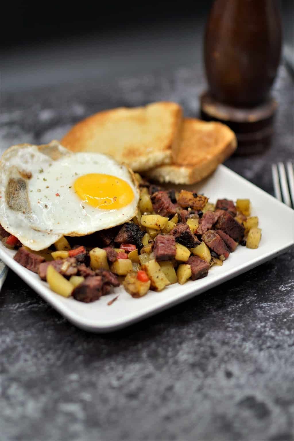 Breakfast Pastrami Hash - Carne Diem