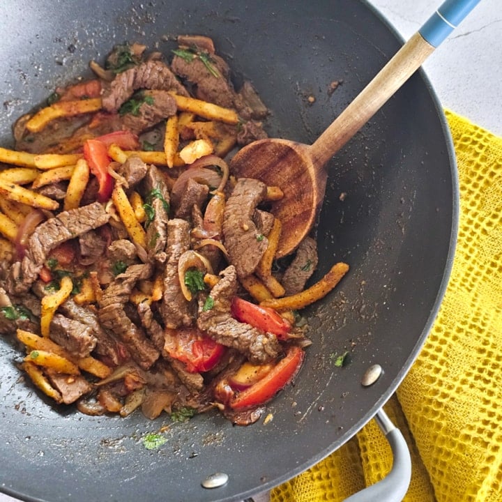 Peruvian Lomo Saltado: Sirloin steak and Fry Stir-fry - Carne Diem