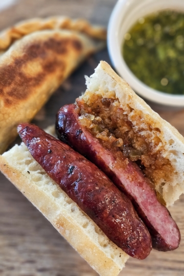 Choripán: Argentinian Grilled Chorizo Sandwich - Carne Diem