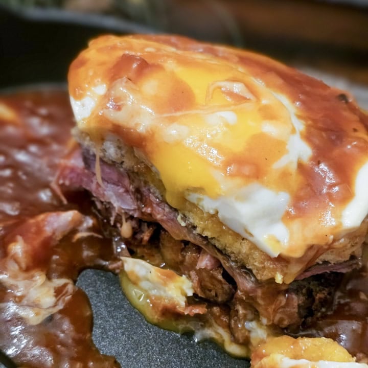 Portuguese Smothered Francesinha Sandwich Recipe - Carne Diem